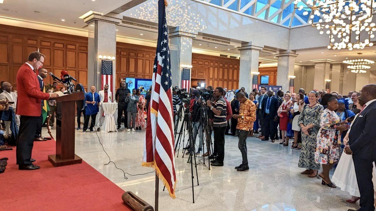 L’ambassadeur Fitrell réitère le soutien des Etats-Unis au calendrier ...