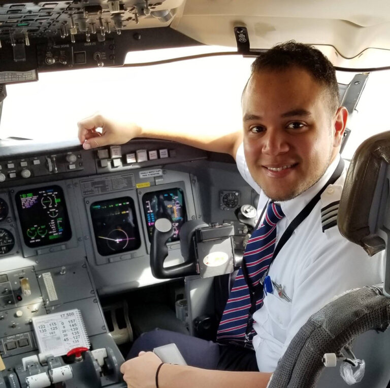 Deux pilotes américains et un jet privé bloqués à Conakry, Une escale ...