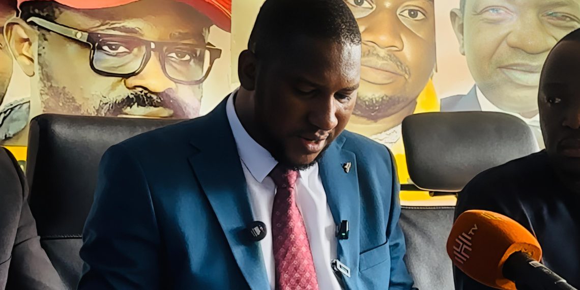 Politique : Ibrahima Kalil Diallo intègre officiellement le MoDeL ...